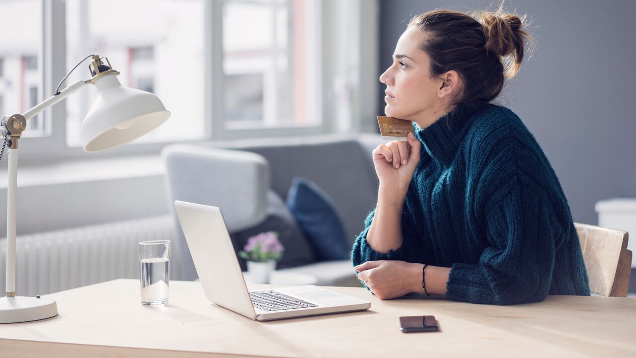 How to check card transactions and authorisation holds | Nordea